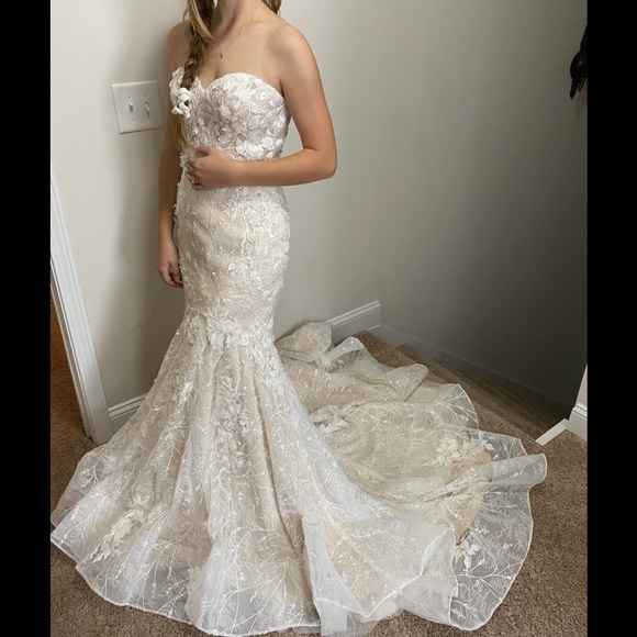 allison Webb | Dresses | Allison Webb Ivory Evie Floral Lace Wedding ...